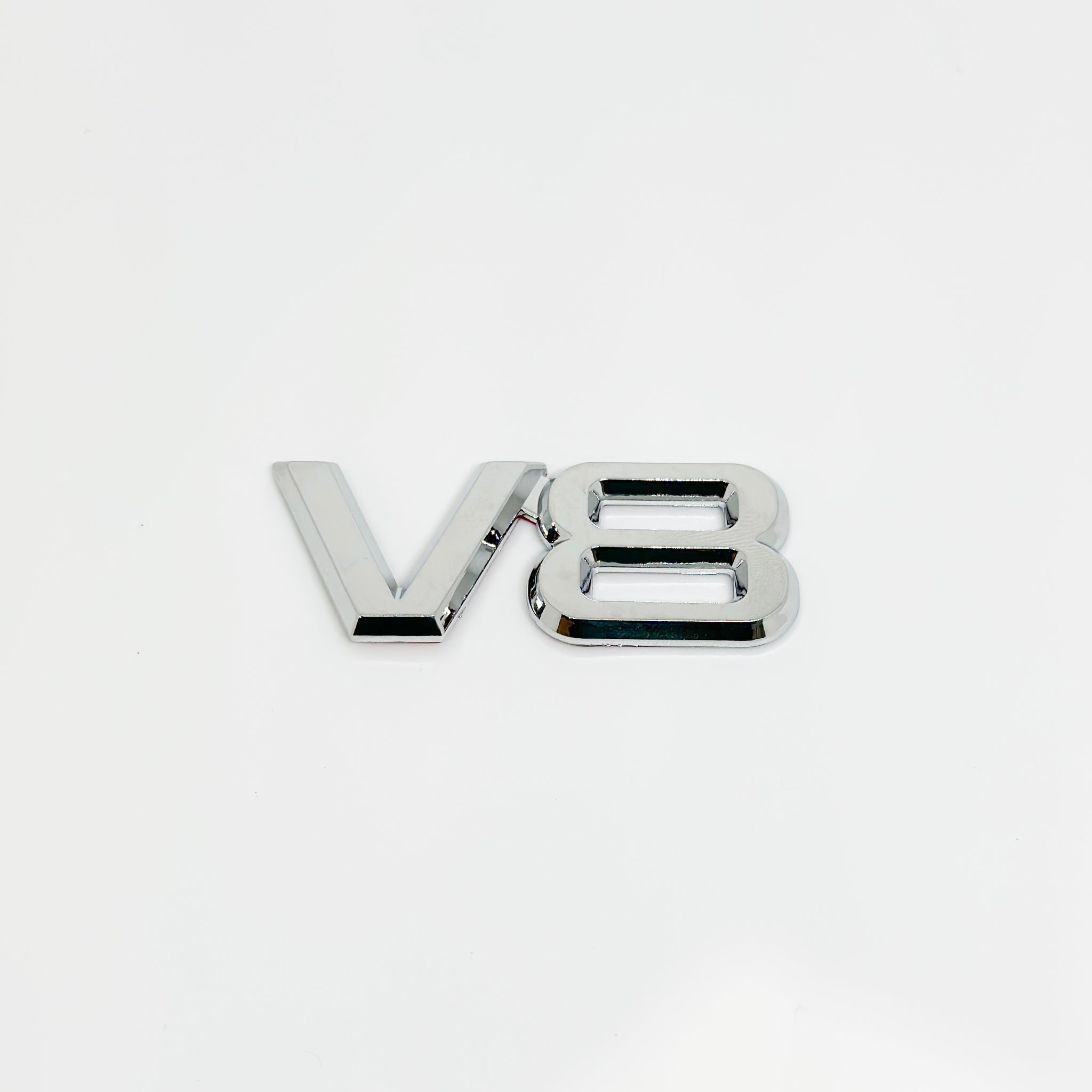 V8 Emblem – The Cruiser Store