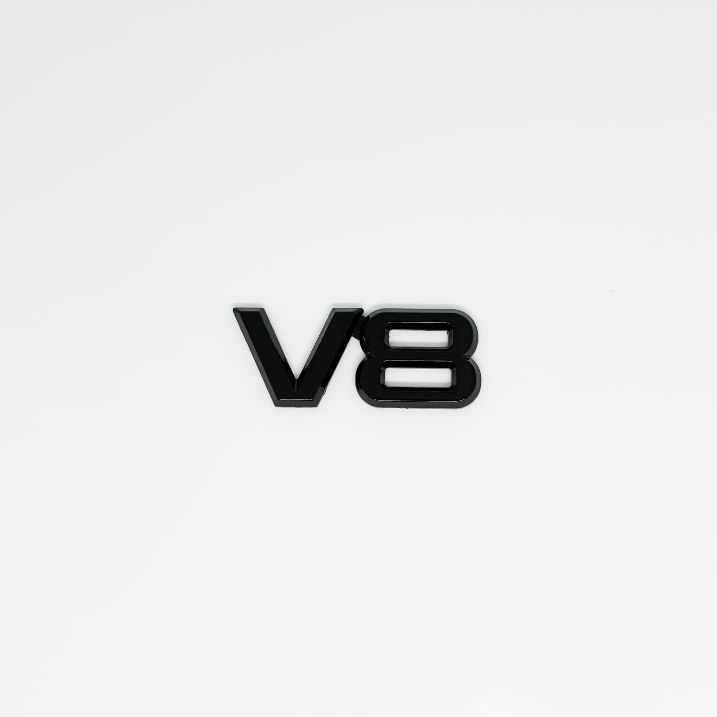 V8 Emblem – The Cruiser Store